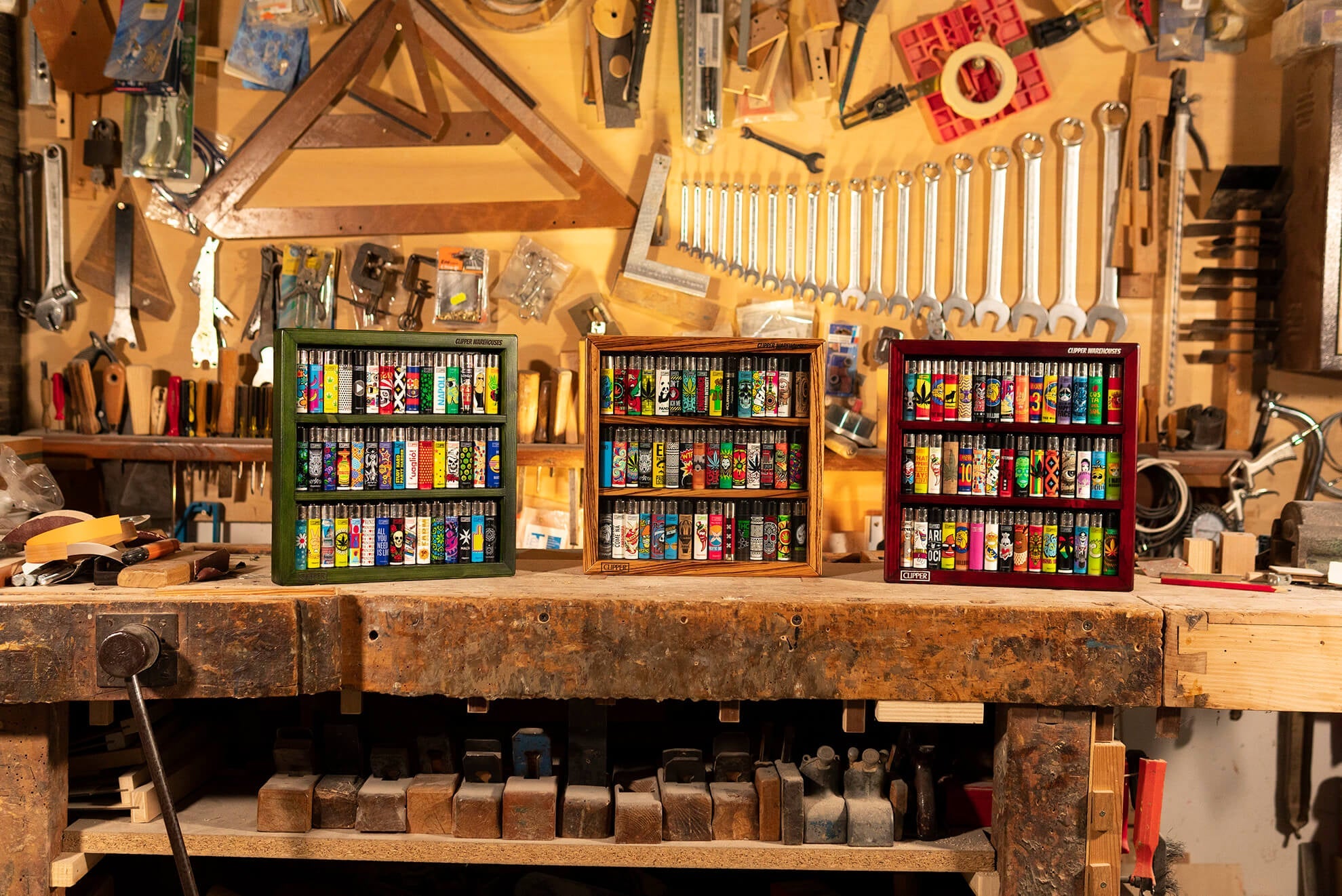 Clipper Lighter Displays & Showcases - Italian Handcrafted - CWH ...